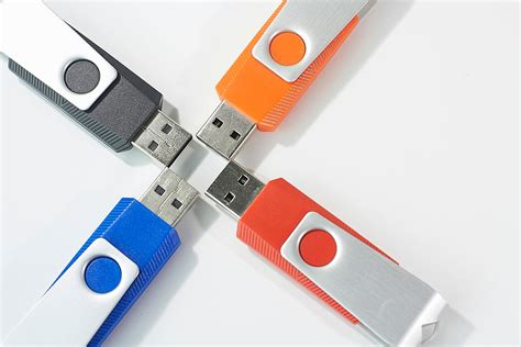 Explain The Difference Between Usb 3 0 Usb 3 1 And Usb 3 2