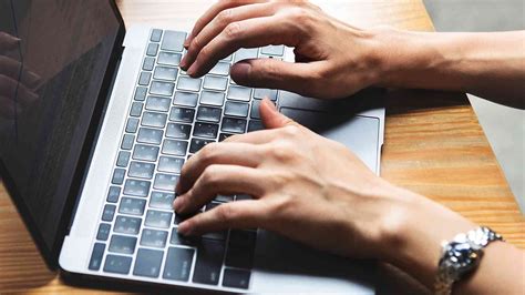 Abuso De Liberdade De Expressão Nas Redes Sociais E Danos Aos Direitos