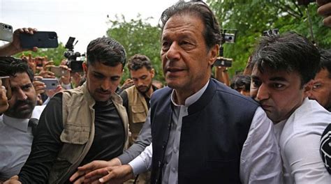 خاتون جج کو دھمکی کا کیس، عمران خان پیش نہ ہوئے، استثنا کی درخواست پر