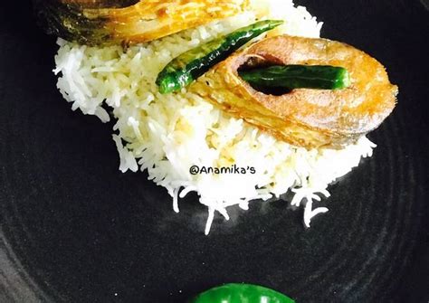 Ilish Machh Bhaja Fried Hilsa With Steamed Rice Recipe By Anamika