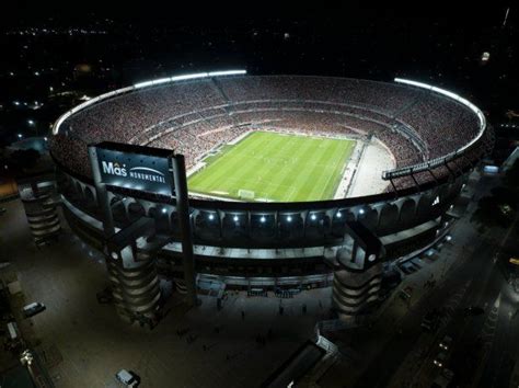 Fuerte Enojo De Los Hinchas De River Por Las Entradas Para Ver El