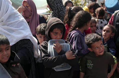 المفوض الأممي لحقوق الإنسان ما يحدث في غزة مذبحة يجب وقفها