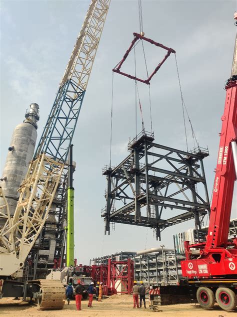 Comprehensive Erection Of Vgo Reactor And Module Freight Wings