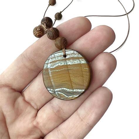 ვეფხვის თვალი Kelistones