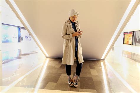 Muslim Women Add Personal Style To A Traditional Garment The New York