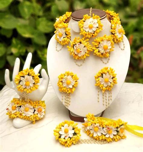 Traditionelle Haldi Set Schmuck Indische Hochzeit Blume Künstliche