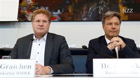 Wirtschaftsminister Habeck Hält An Staatssekretär Graichen Fest