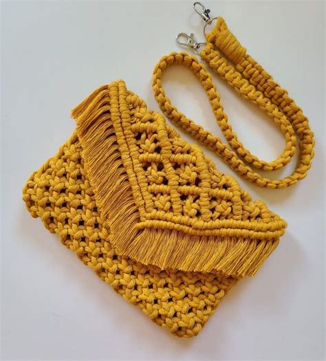 Free Macrame Purse Patterns Get Started With Your Diy Macrame Market Bag Drawstring Bag Purse