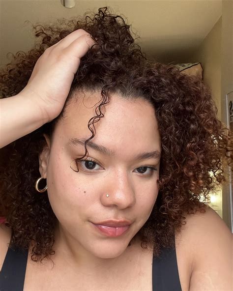 How To Exfoliate Your Scalp For Your Healthiest Hair Ever Who What Wear Uk