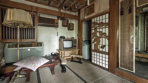 Japans Sex Motel Photos Reveal The Creepy Interior Of Fuurin Motel