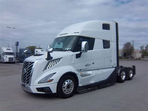 2025 Volvo Vnl 860 For Sale 77 Sleeper V664243