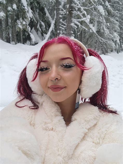 If Cold Weather Makes You Wanna Cry Here Are 26 Fashion Pieces Thatll