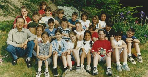 Ahuy Photo de classe saurez vous vous reconnaître Année