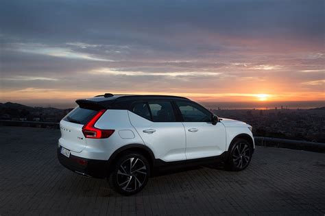 Volvo Xc40 T5 R Design Notre Avis Sur Le Nouveau Xc40 Essence Photo