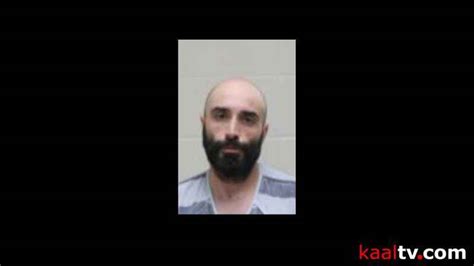 Mason City Man Arrested After Shooting At A Vehicle Abc 6 News