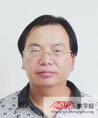 江海中学管晓辉同志简介 启东日报