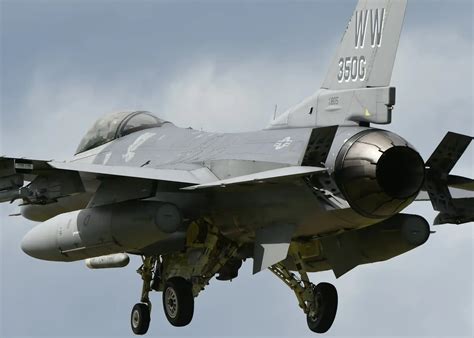 F 16 Airbrake Design Functionality And Tactical Applications Bolt