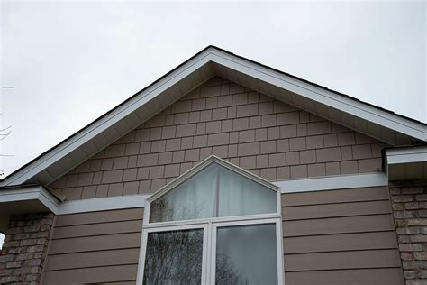 Lakeville Minnesota James Hardie Lap Siding Khaki Brown Shakes