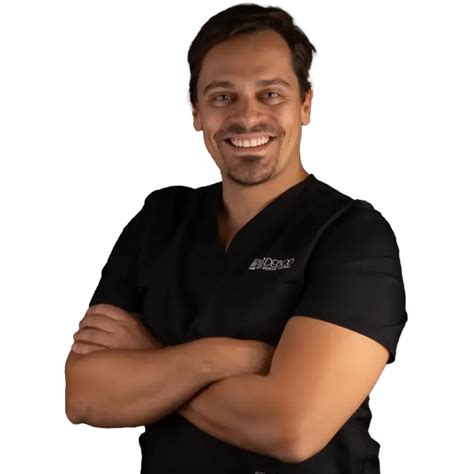 Dr César Rodríguez Dentista en Argüelles Madrid Debod Dental Clinic