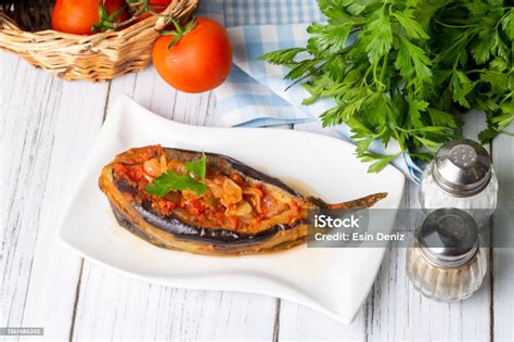 전통 맛있는 터키 음식 가지 음식 터키어 이름 이맘 바일디 0명에 대한 스톡 사진 및 기타 이미지 0명 가지 채소 고급