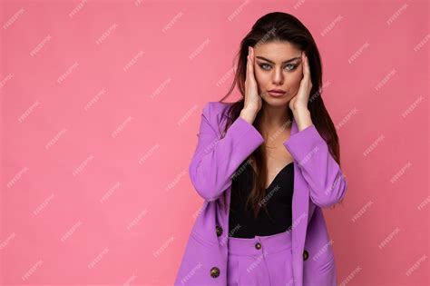 Premium Photo Portrait Of Young Self Confident Serious Concentrated
