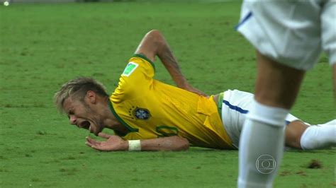 Vídeo Neymar Se Lesiona Fica Fora Da Copa Do Mundo E Central Da Copa