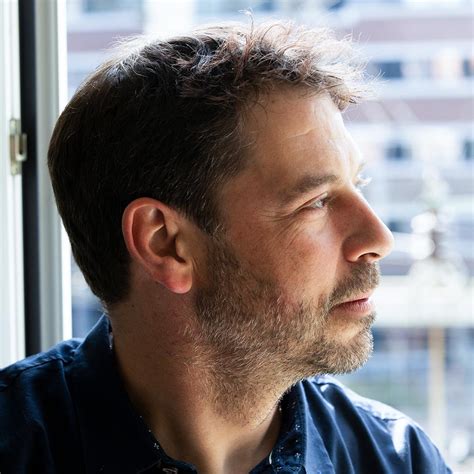 In Der Parfümerie Kann Sieben Plus Vier Durchaus Auch Null Geben