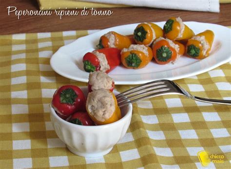 Peperoncini Ripieni Di Tonno Piccanti O Dolci Ricetta Il Chicco Di Mais