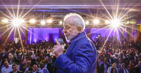 Lula aposta em obras públicas e na volta do capitalismo de Estado