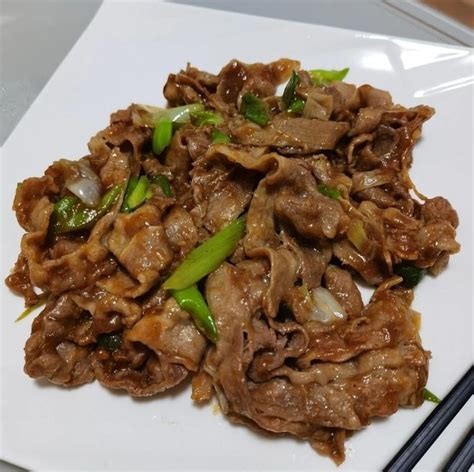【葱爆肥牛的做法步骤图，葱爆肥牛怎么做好吃】吃货taoer下厨房