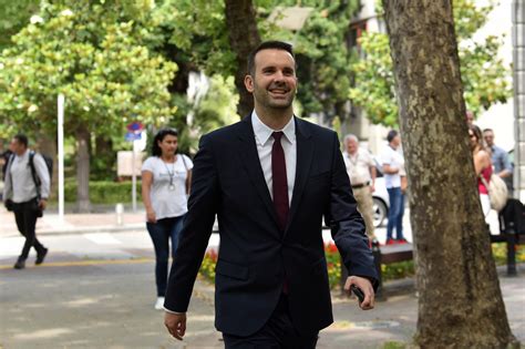 Rezultatet Preliminare Të Zgjedhjeve Në Mal Të Zi E Nxjerrin Spajiçin