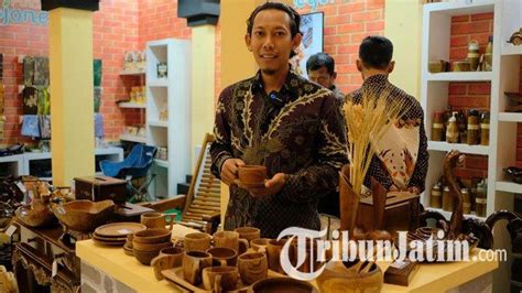 Kenalkan Produk Unggulan Di BFF Disbudpar Dekranasda Ingin UMKM Bojonegoro Tembus Pasar