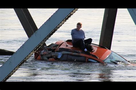 Gallery Skagit River Bridge Collapse Photo Gallery Victoria Times