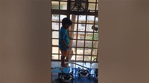 Feeding 🐦‍⬛🐦‍⬛ Youtube