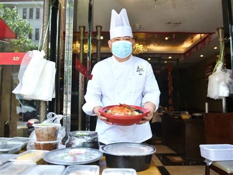 全力以复 老字号与新网红的碰撞普陀这里的街头小店烟火气燃起