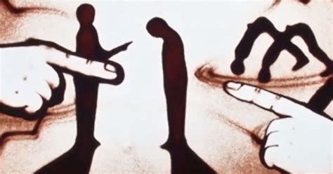 Pick 걸음걸이 마음에 안 든다 갖은 이유로 제자 괴롭힌 운동부 코치