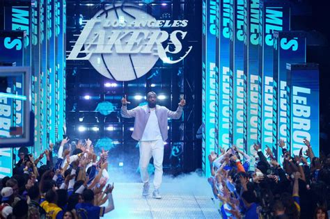 Nba／缺席明星賽後明天開始復健 詹姆斯：我沒有假期 運動 Udn Nba