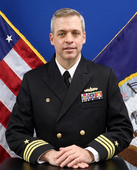 Cdr Dustin T Smith Naval Surface Force U S Pacific Fleet Biography