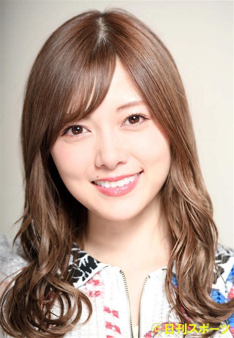 白石麻衣に生駒里奈も感謝／7日芸能社会ニュース 芸能ライブ速報まとめ写真ニュース 日刊スポーツ