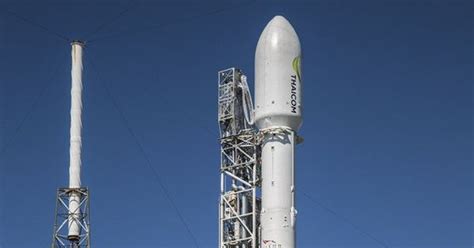 Live Spacex Falcon 9 Rocket Launch From Cape Canaveral And Landing