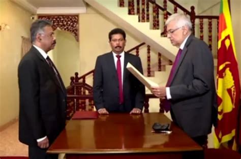 Pm Ranil Wickremesinghe Sworn In As Sri Lankas Interim President