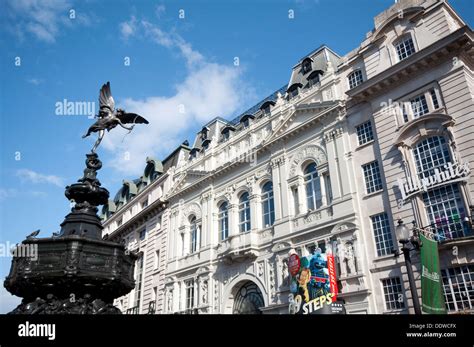 England London Piccadilly Circus Shaftesbury Memorial Fountain Eros