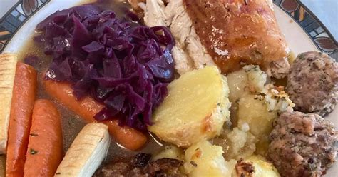 We Tried Hellofreshs Christmas Feast A Whole Meal In A Box