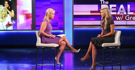 Fox News Reporter Uncrossed Legs Wow