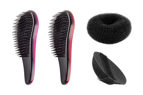 두 헤어 스타일링 부드러운 브러시와 두 개의 액세서리 흰색 배경에 고립 클리핑 경로 포함 0명에 대한 스톡 사진 및 기타 이미지