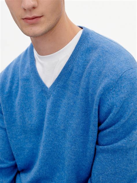 Mens Essential Cashmere V Neck Sweater Navy Gobi Cashmere