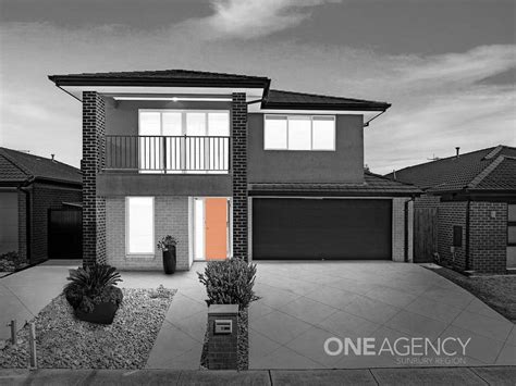 11 Fenwick Parade Mickleham Vic 3064 House For Rent Domain