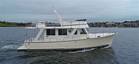 38 Sedan Helmsman Trawlers