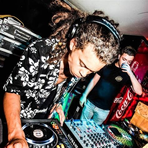 Stream Dnb Mix King Of The Swingers Vol 1 By Mowgli Listen