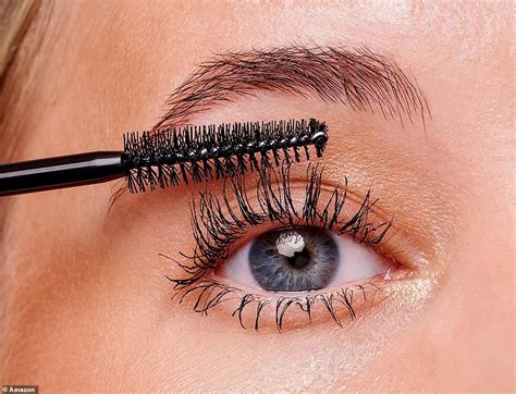 Mom Sparks Debate On Whether Teens Should Wear False Lashes To School